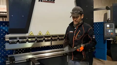 4 Things A Press Brake Operator Need to Know