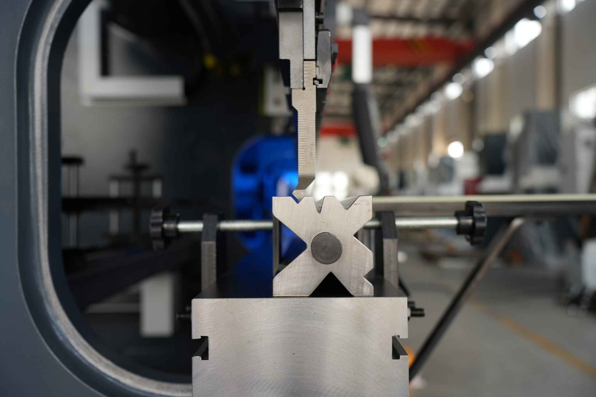 What Is Press Brake Forming? Complete Guide